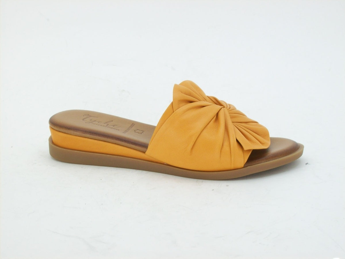 Tychee Sassy Slide – Carla Shoes and Accessories